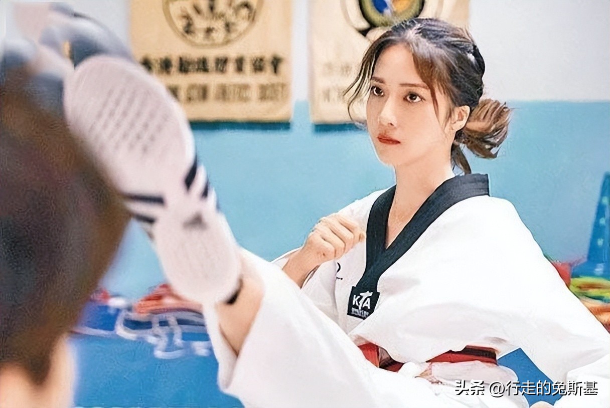 TVB's new Huadan made an effort to break through, the new drama training turned into a hit girl ...