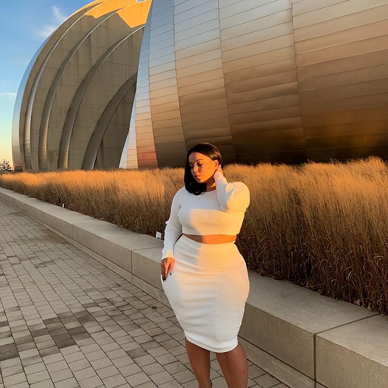 Stephanie King is a famous plus size model - iMedia