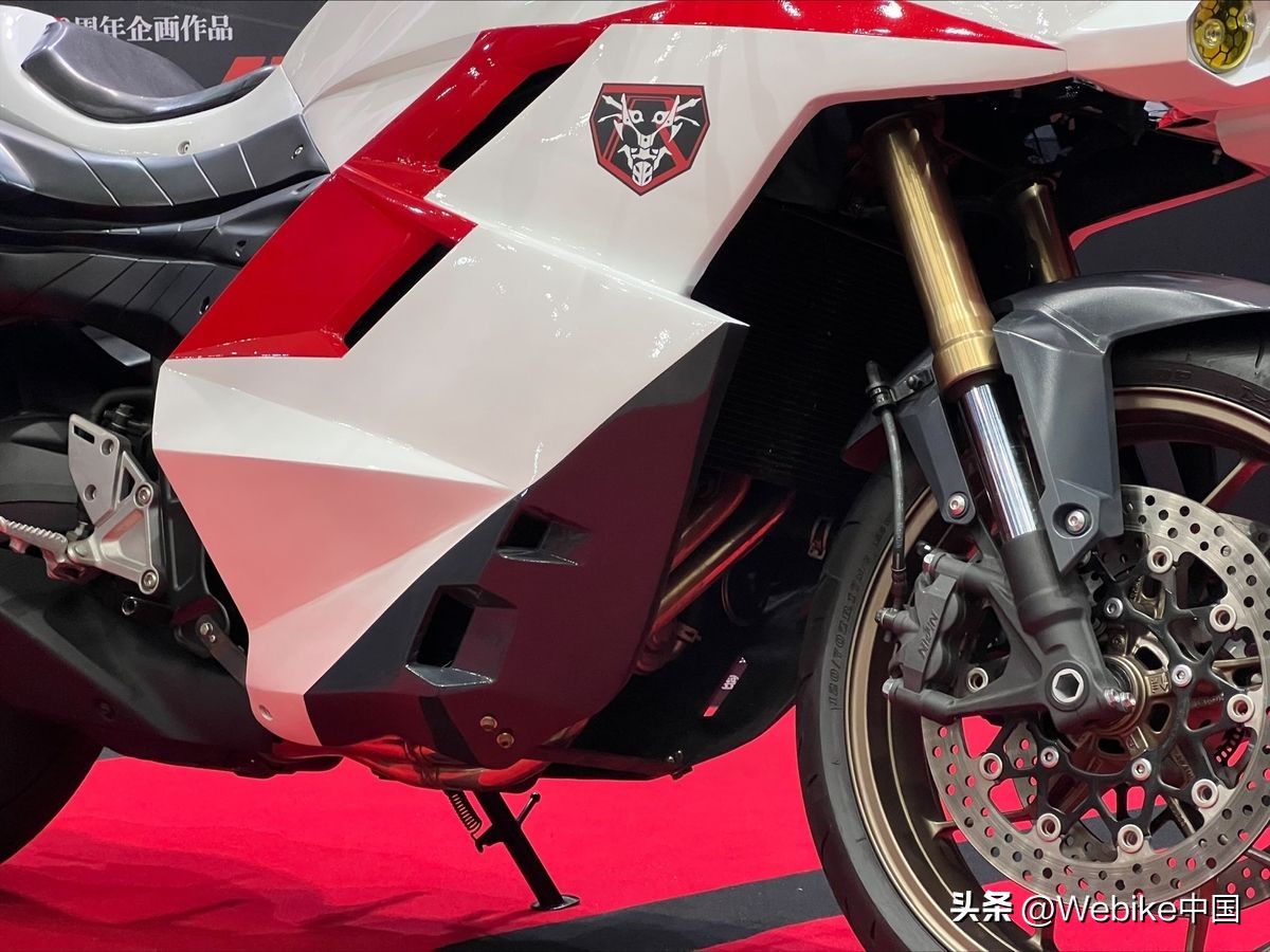 Display of the "Whirlwind" modified car from "New Kamen Rider" - iNEWS