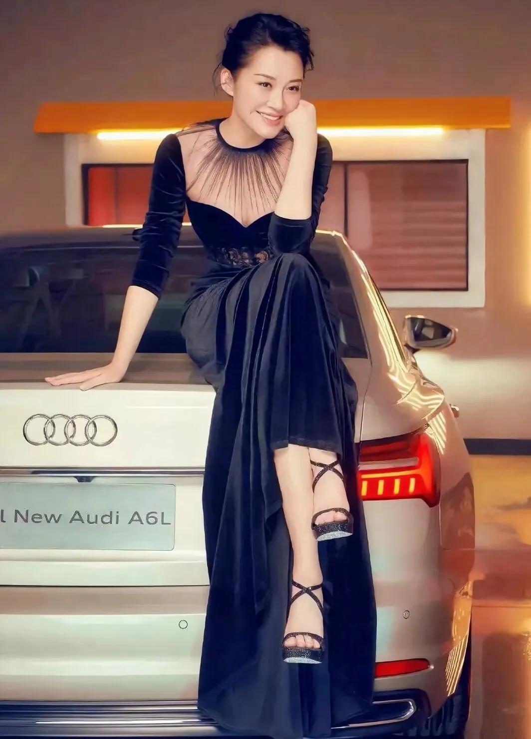 Xu Qing's charming photo - iNEWS