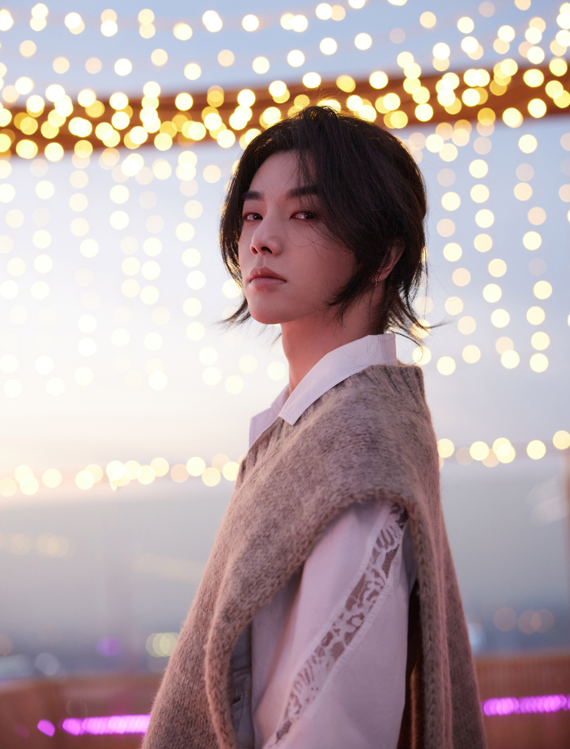 Hua Chenyu's new look is so gentle!The singer revealed that there will ...