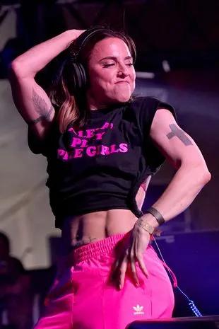 Robbie Williams' wild love life - from the Spice Girls to Hollywood A ...