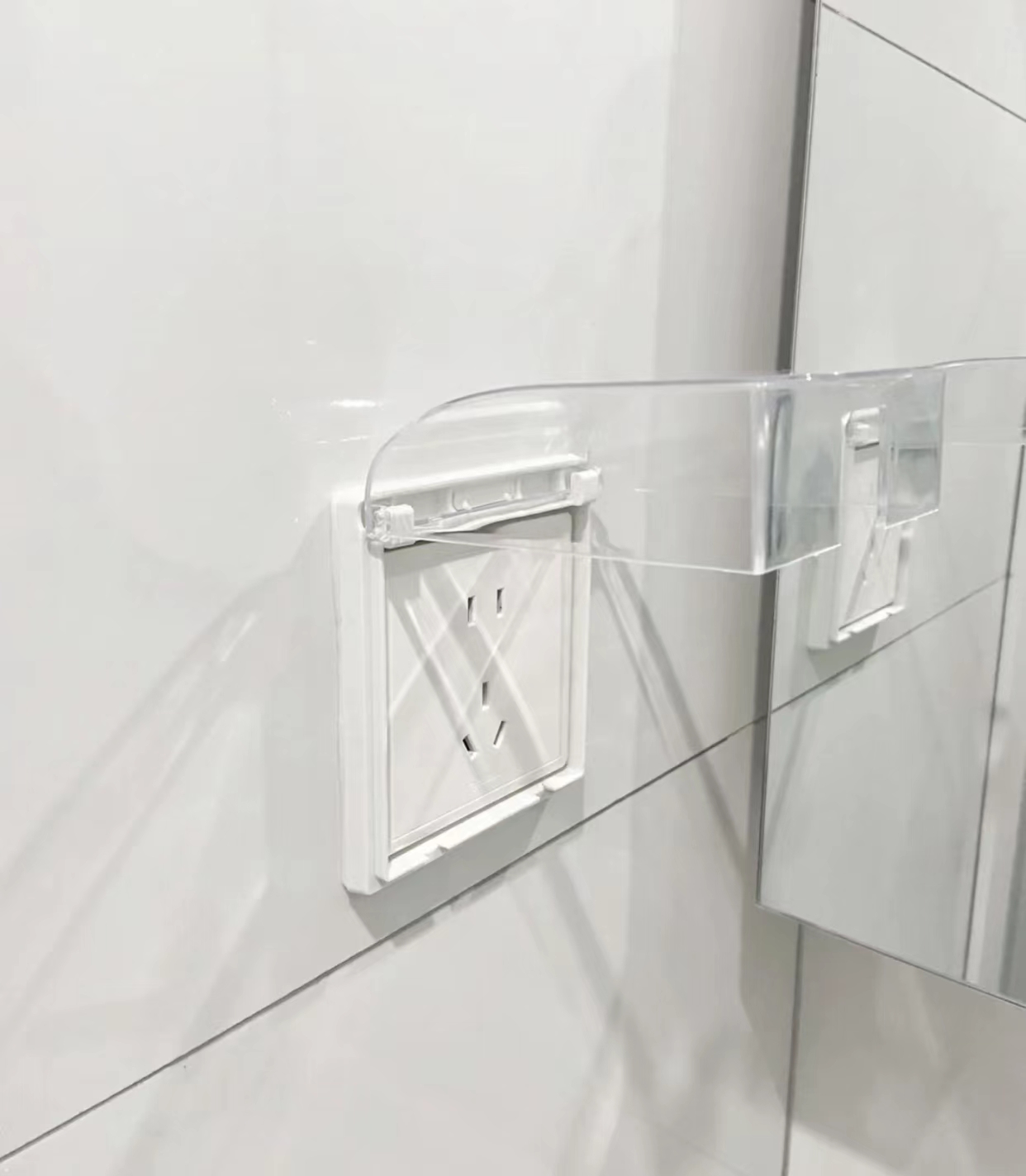 Suggestion: choose sockets when decorating, don't try to be cheap ...
