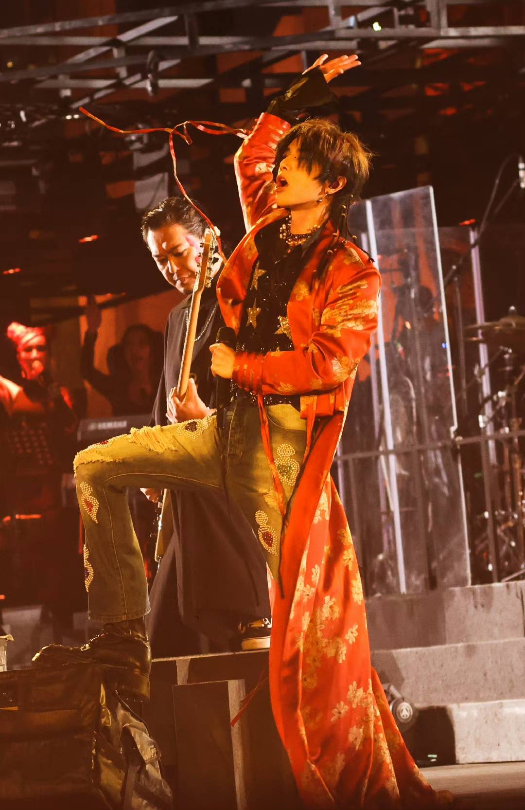 On the second day of Hua Chenyu's concert in Chengdu, the dream ...