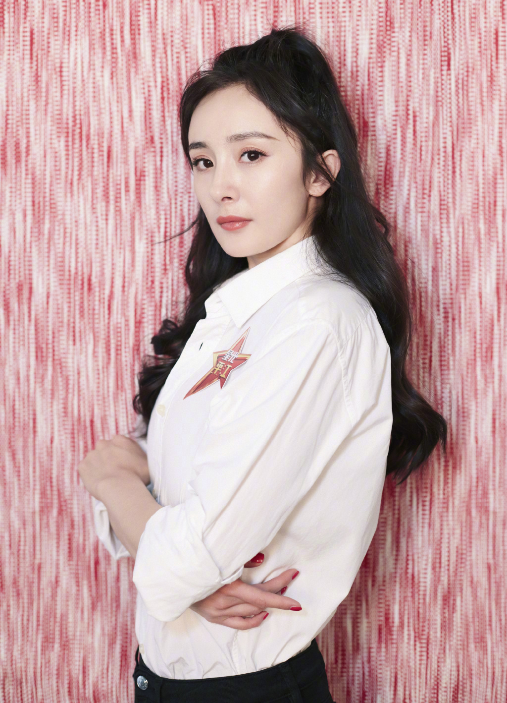 Yang Mi: Qian Jiao Bai Mei, full of charm - iMedia