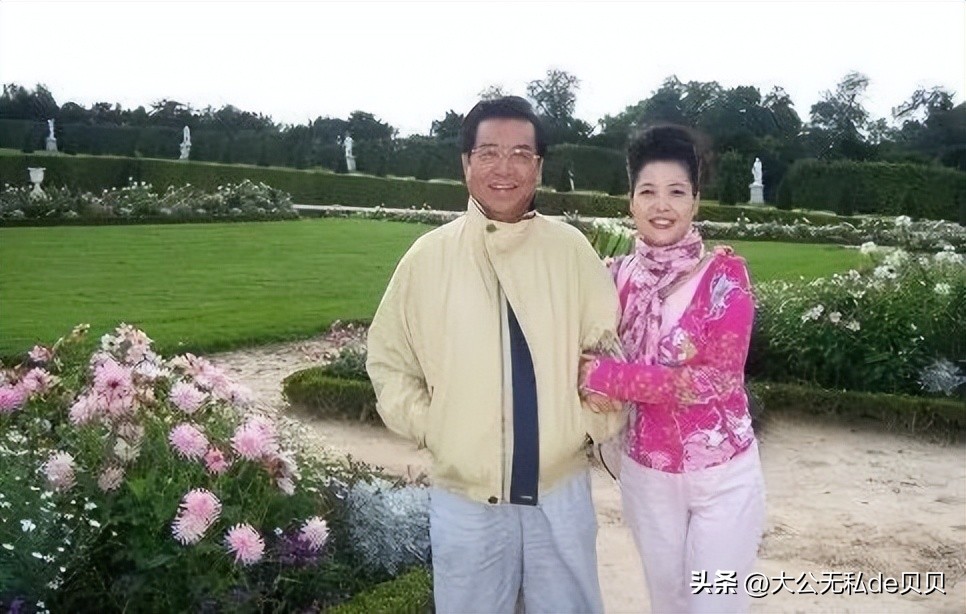 Li Shuangjiang's recent photos are exposed! At 83 years old, he is ...
