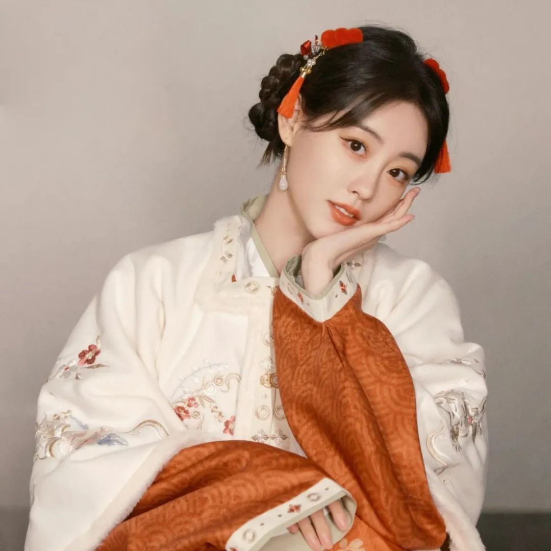 Entertainment gossip: Di Lieba, Jiang Shuying, Yang Di, Li Yitong - iNEWS