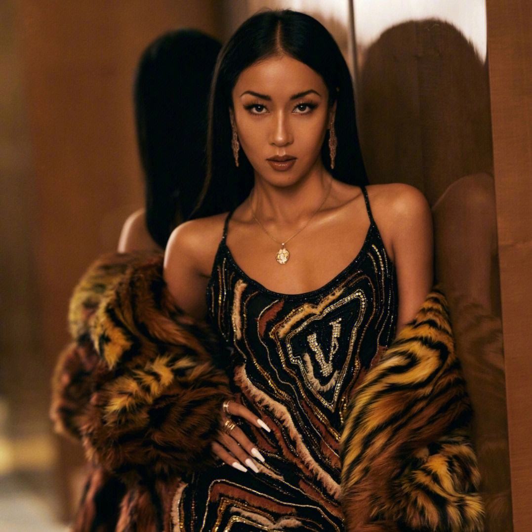 Selling miserably to show off his wealth as a mistress, Jike Junyi, who has been a character for ...