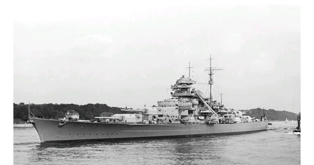 The end of the battleship era - the British Navy besieged the ...