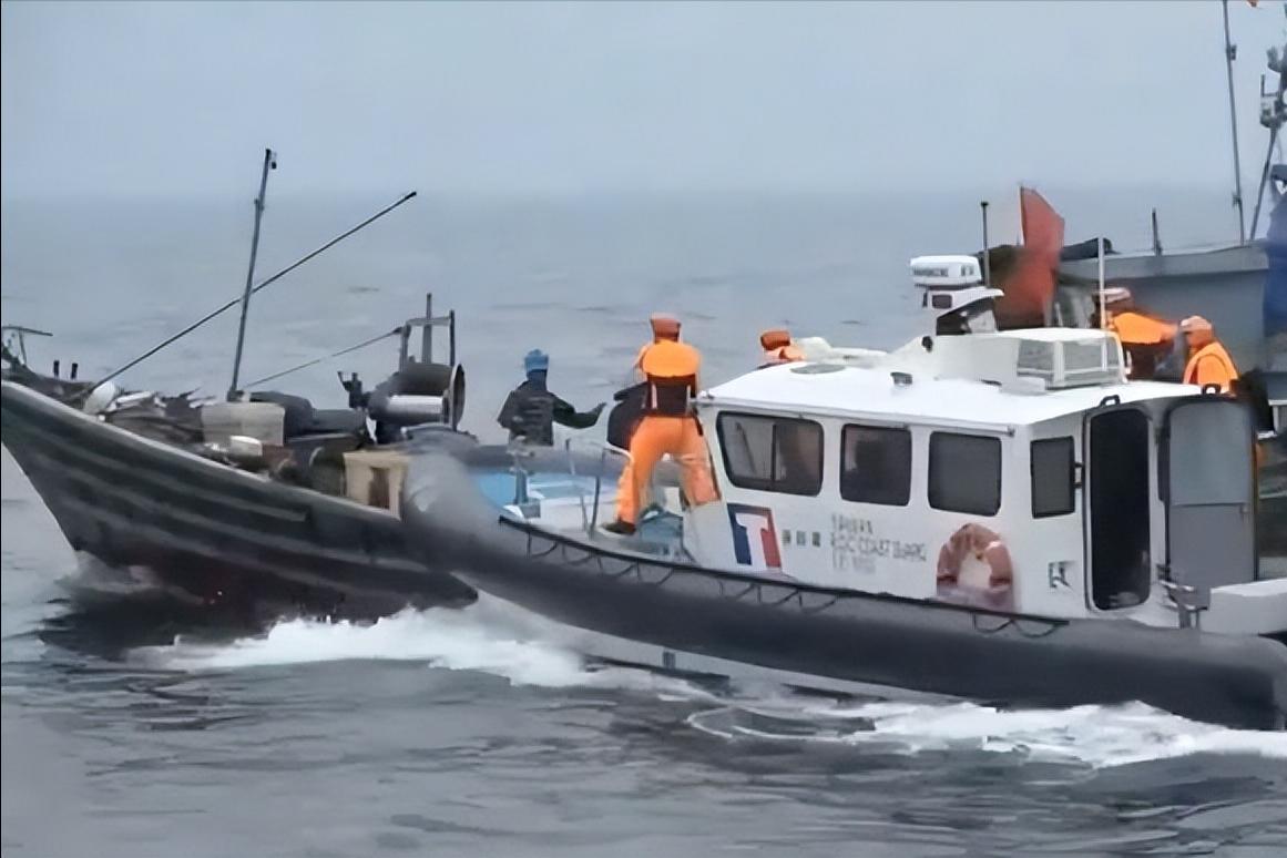 Taiwan authorities seized mainland fishing boats and detained 5 people ...