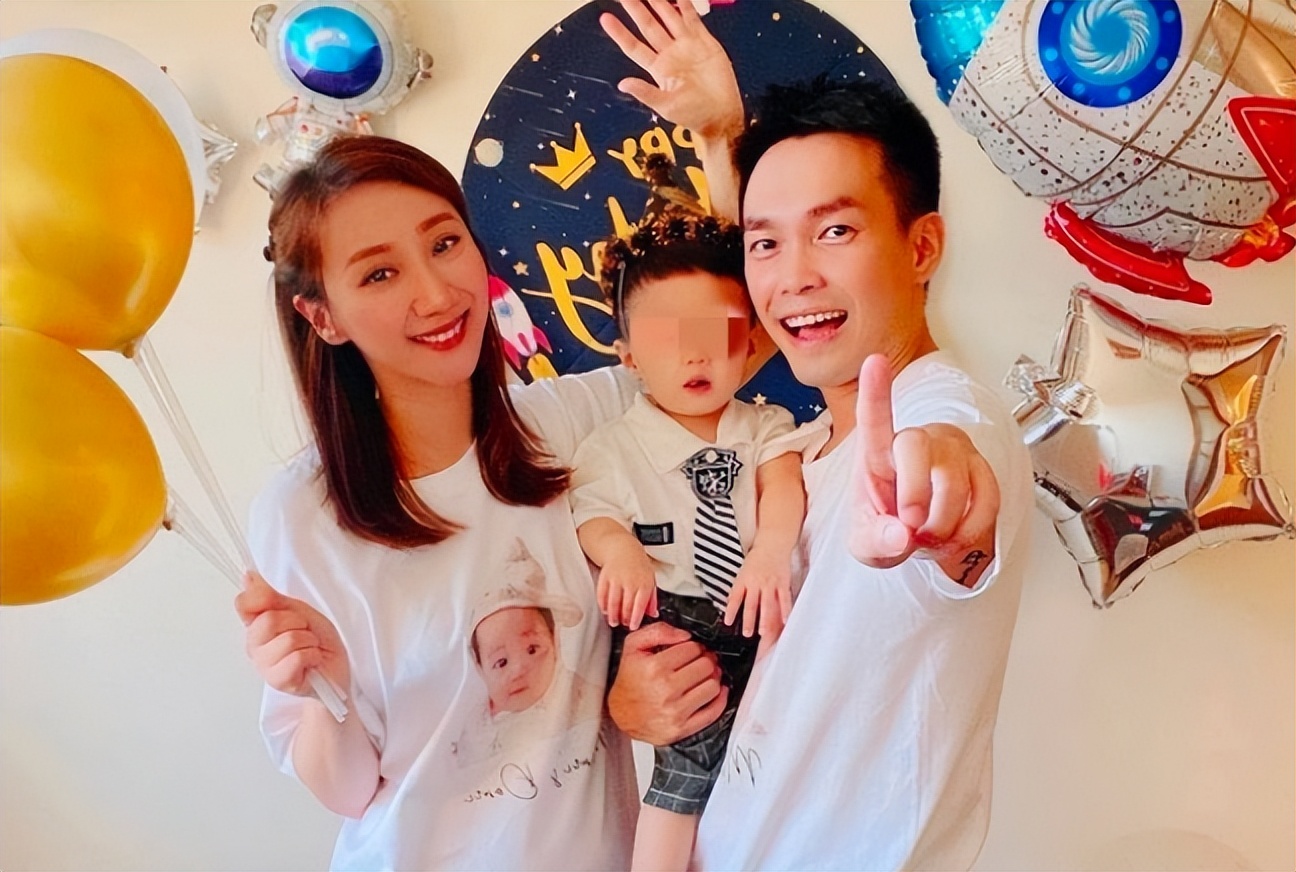Actress Xie Jingying and Xu Renjie made their first appearance after ...