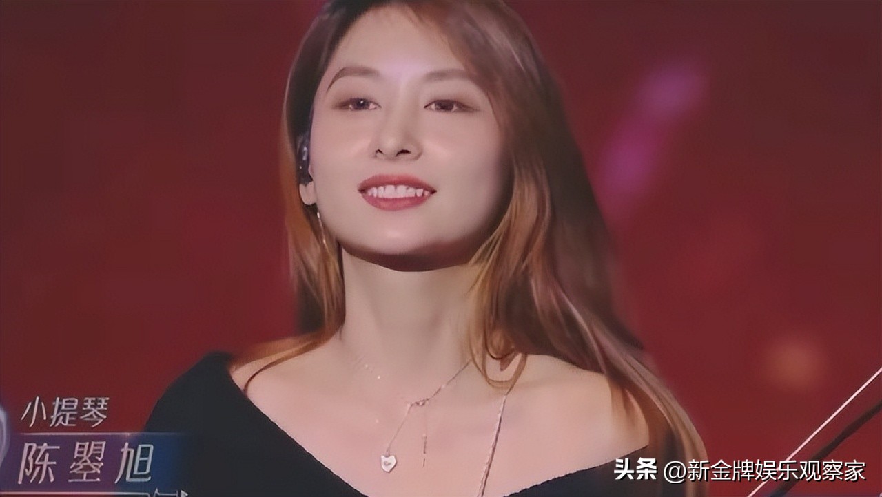 Lu Hu successfully proposed to his girlfriend Chen Zhaoxu. After Wei ...