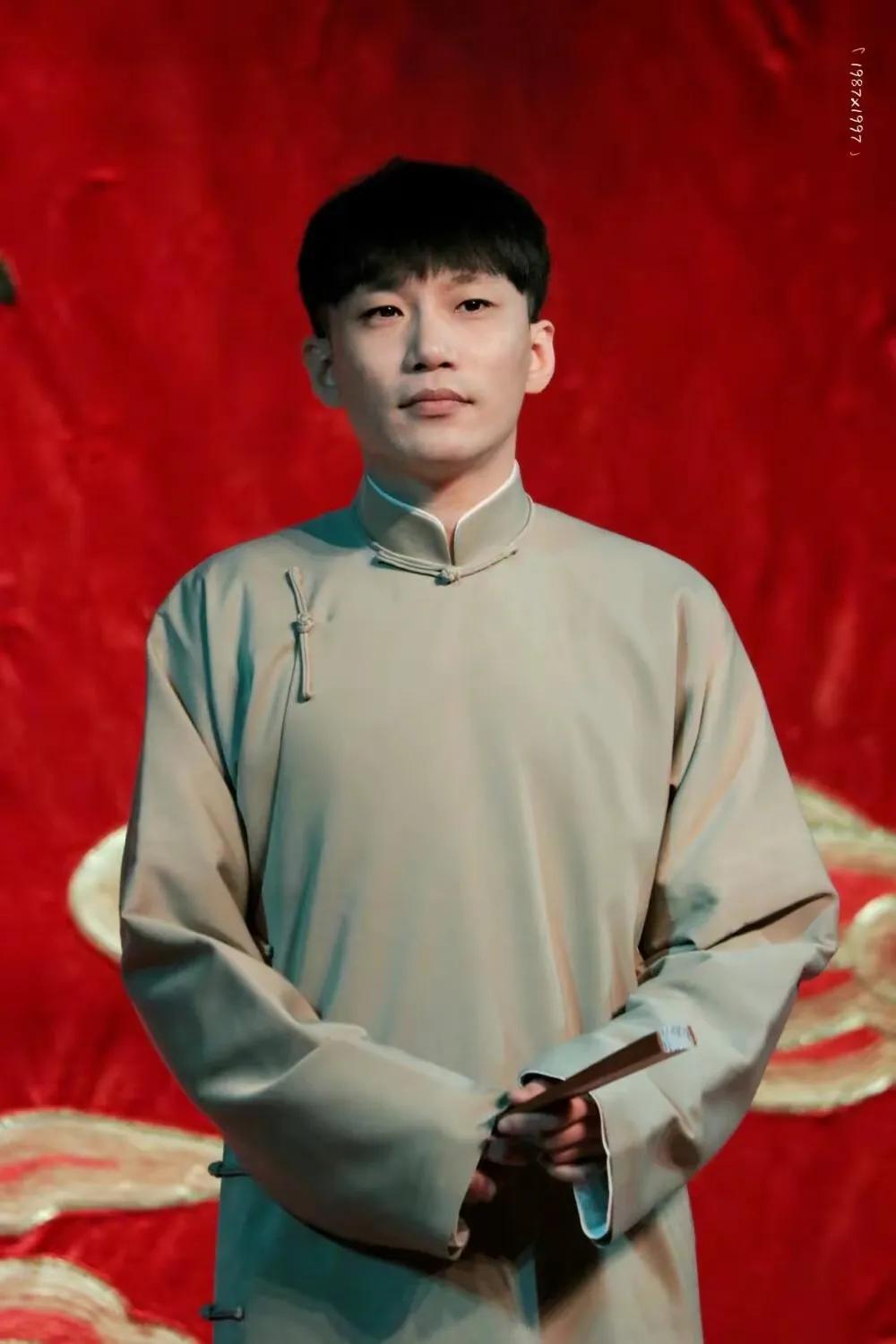 Wang Ou's boyfriend He Jiuhua was exposed to cheating. Seven years after the "Night Light Script ...