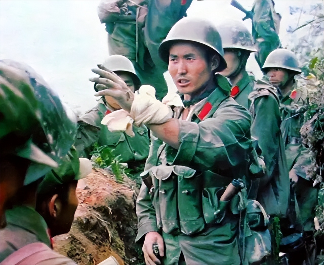 During the Sino-Vietnamese War, the brief introduction of the People's Liberation Army's ...