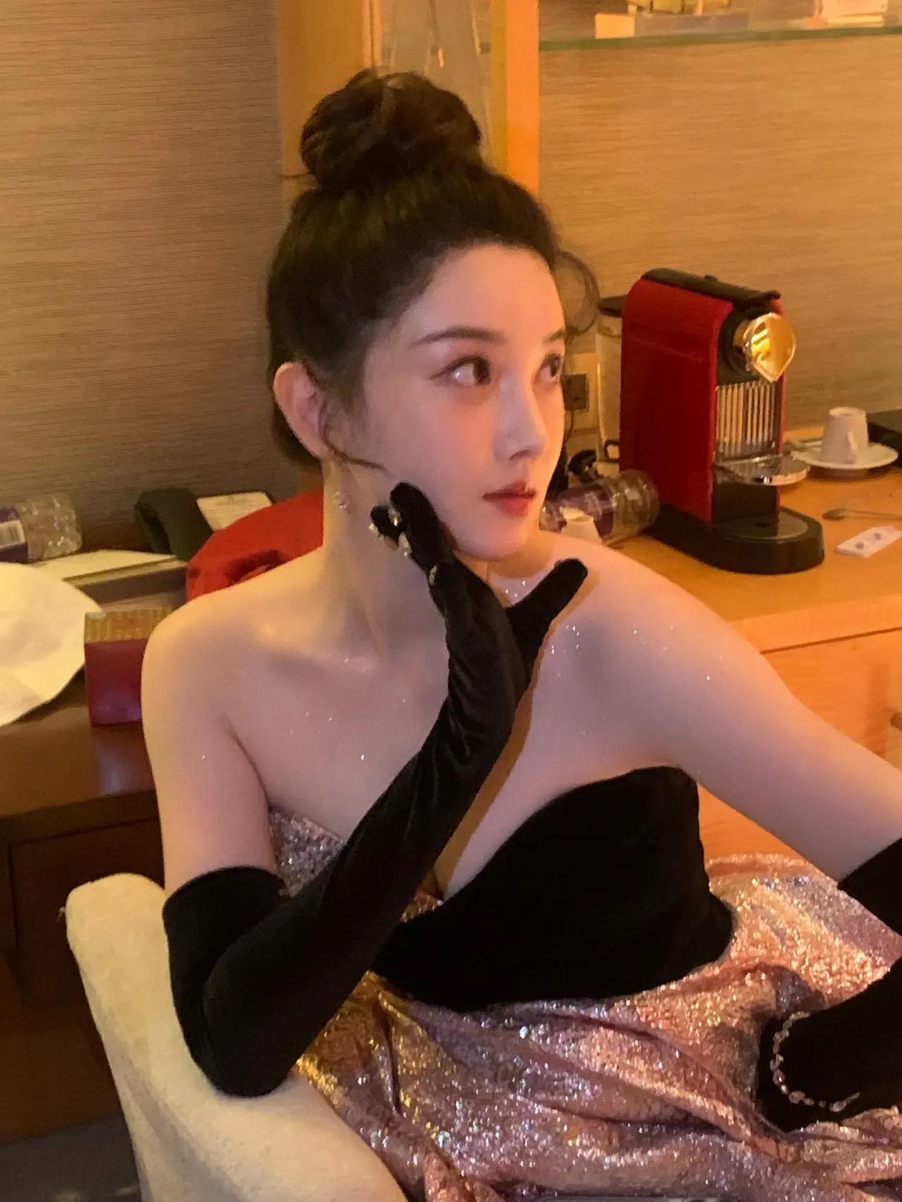 Chen Xiaojun is so beautiful - iNEWS