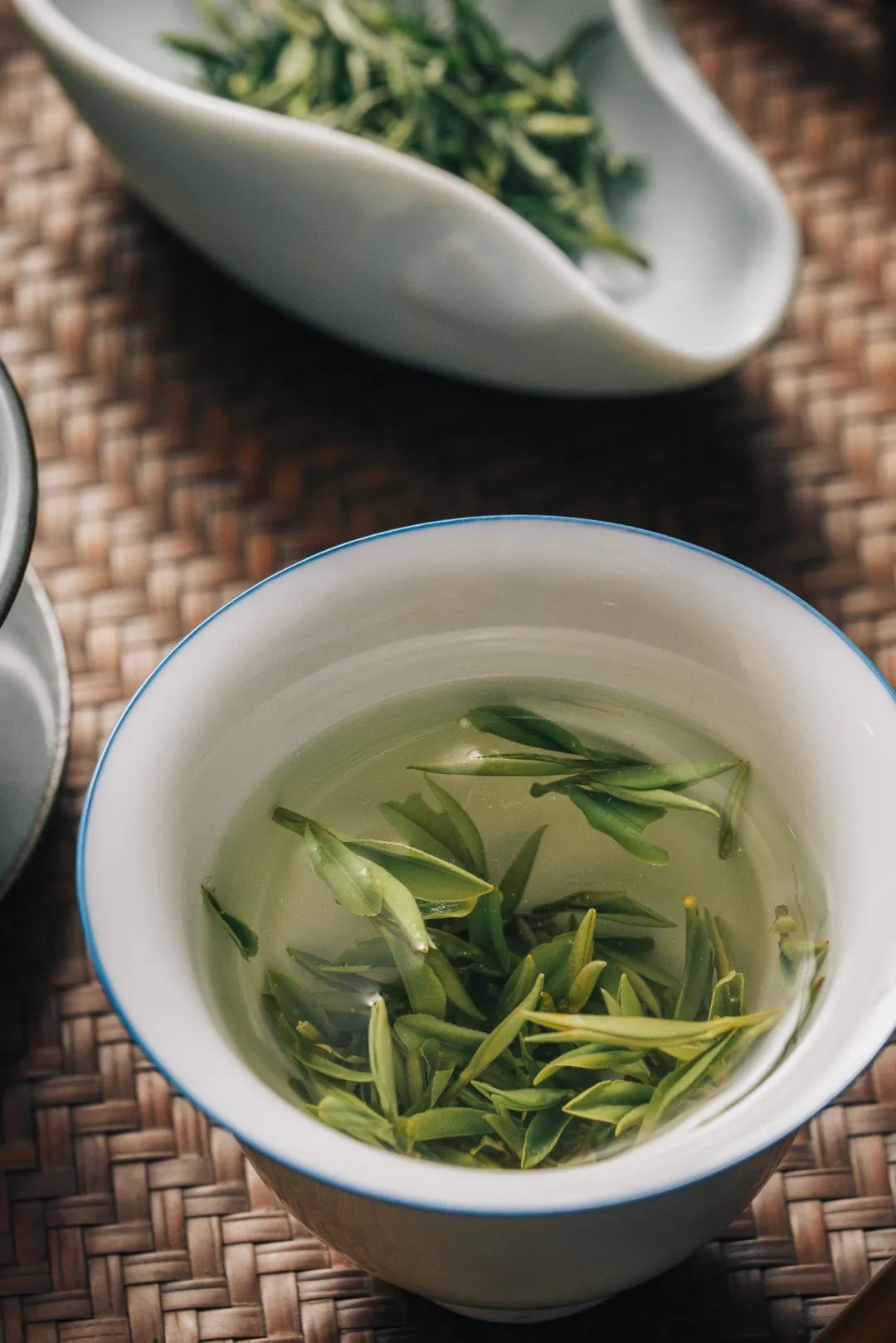 In China's No. 1 mountain, eat the smelliest fish and drink the most ...