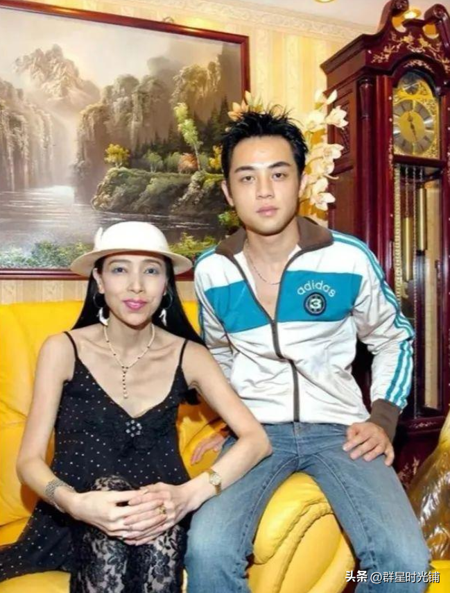 Compared with Wang Zuxian, she was scolded by Liming and Wu Zongxian ...