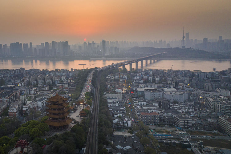 Miscellaneous Notes of Jiangcheng - iMedia