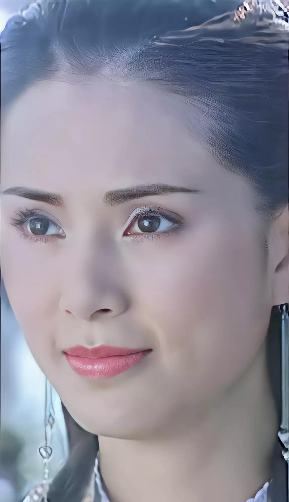 Li Ruotong: Beautiful and Smart Expression Album (1) - iNEWS