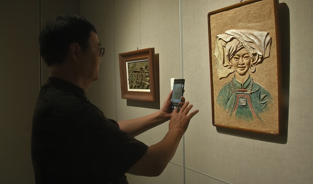 Asking the East of Water - Fang Cong Art Works Exhibition - iNEWS