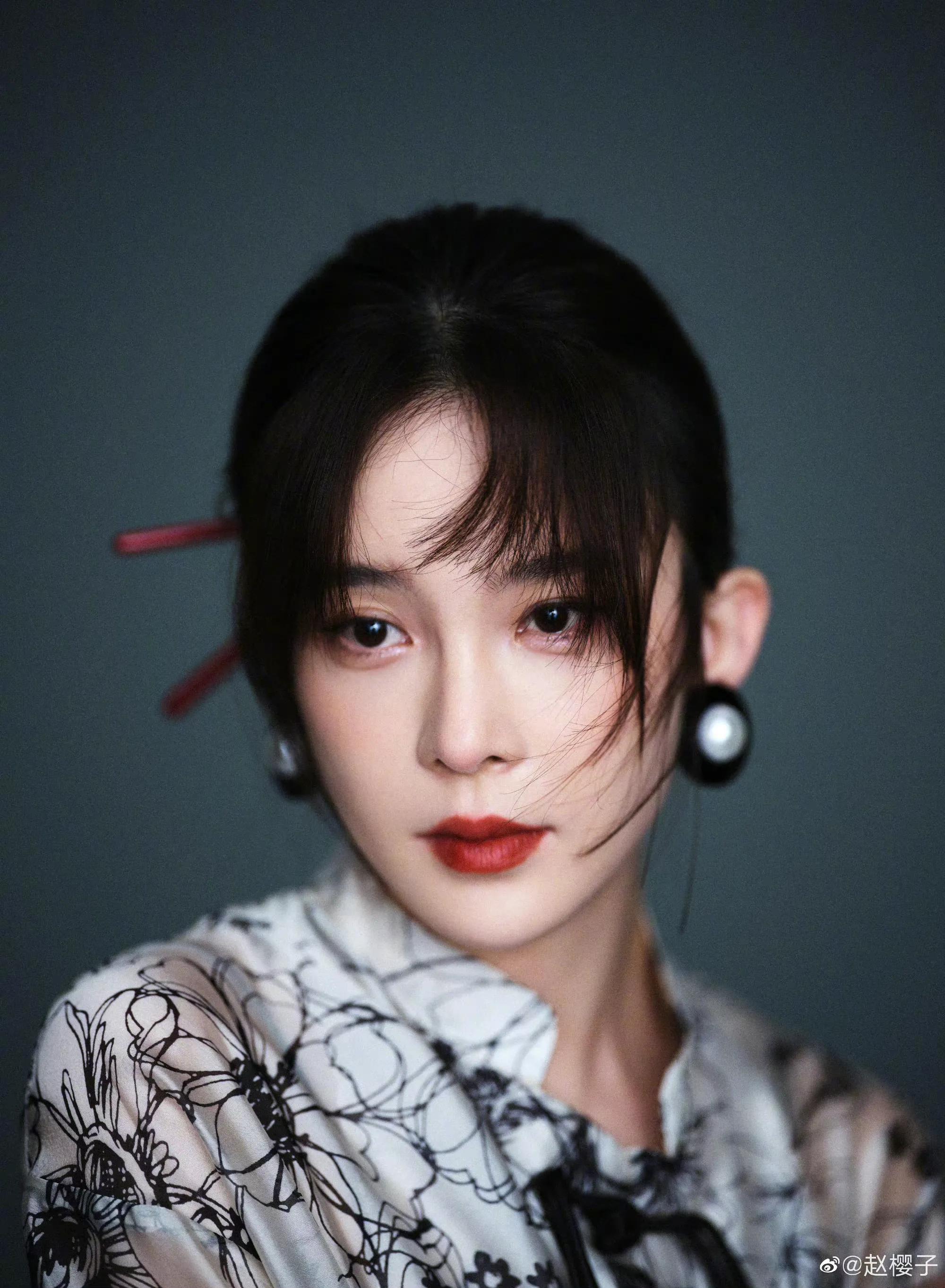 Zhao Yingzi's beautiful picture - iNEWS