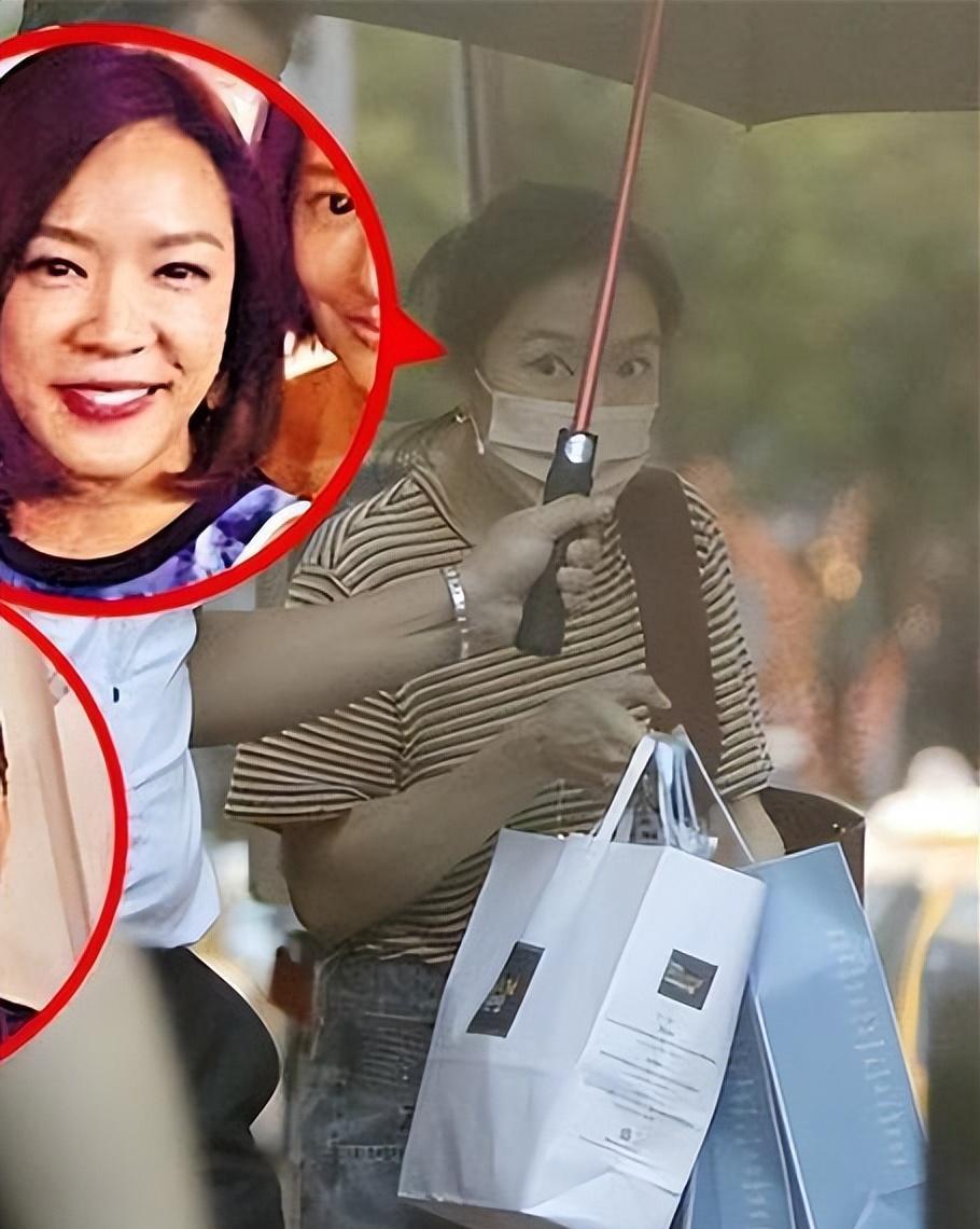 Yu Chengqing's second wife went out to be picked up in a luxury car ...