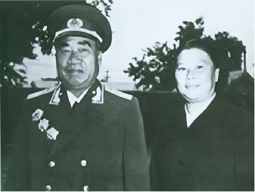 Before his death, Marshal Zhu De told his wife to report three things ...