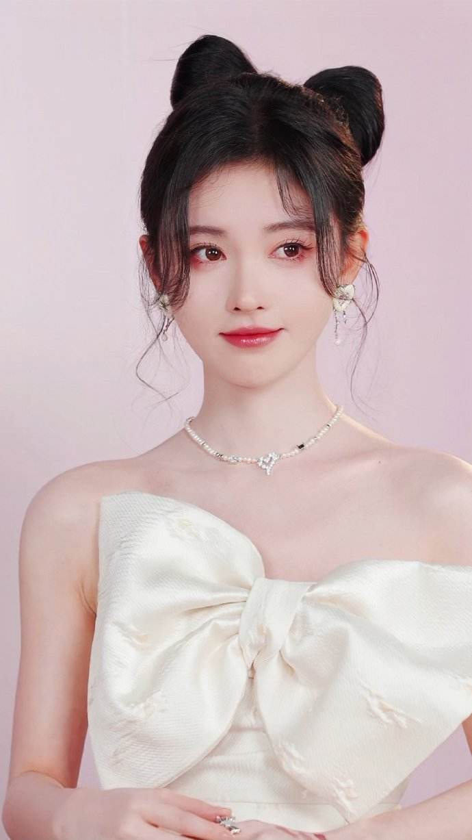 The leader said the little peanuts in the circle: Bo Jun Yixiao, Ju ...