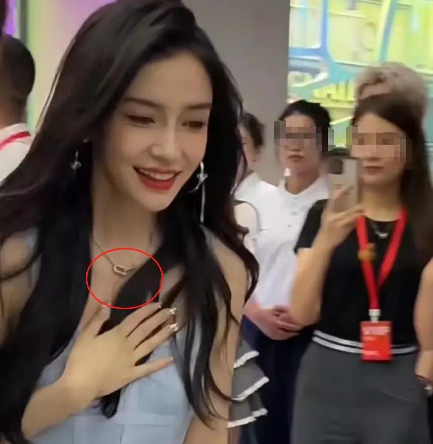 too exaggerated! Yang Ying appeared in Wuma Street, Wenzhou, and a large number of special ...