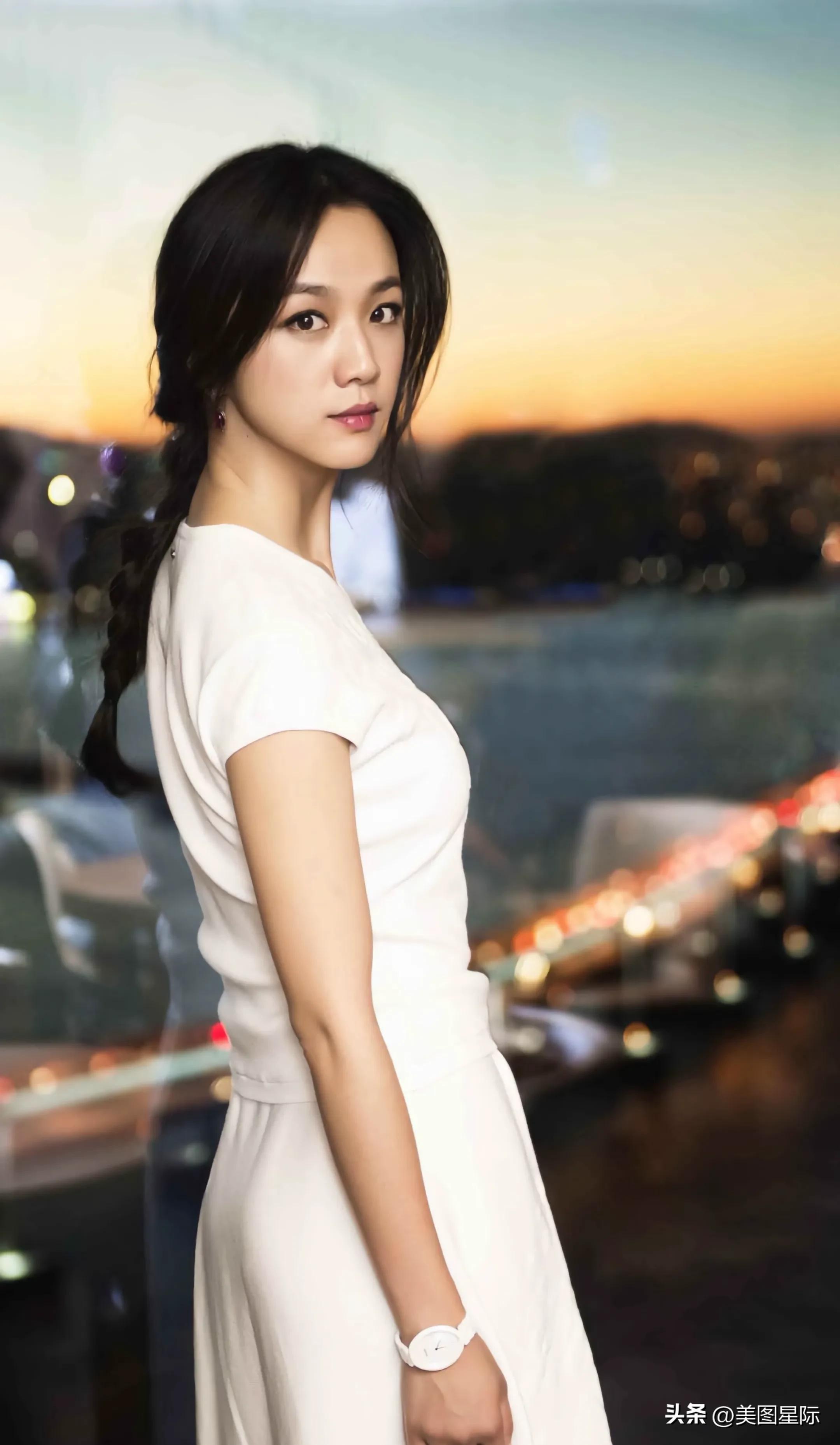 The protagonist of this issue—Tang Wei, the 69th issue of the celebrity stunning beauty series ...