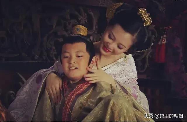 Singing "Ploughing the Field Song", Liu Zhang said to Empress Lu, I am ...