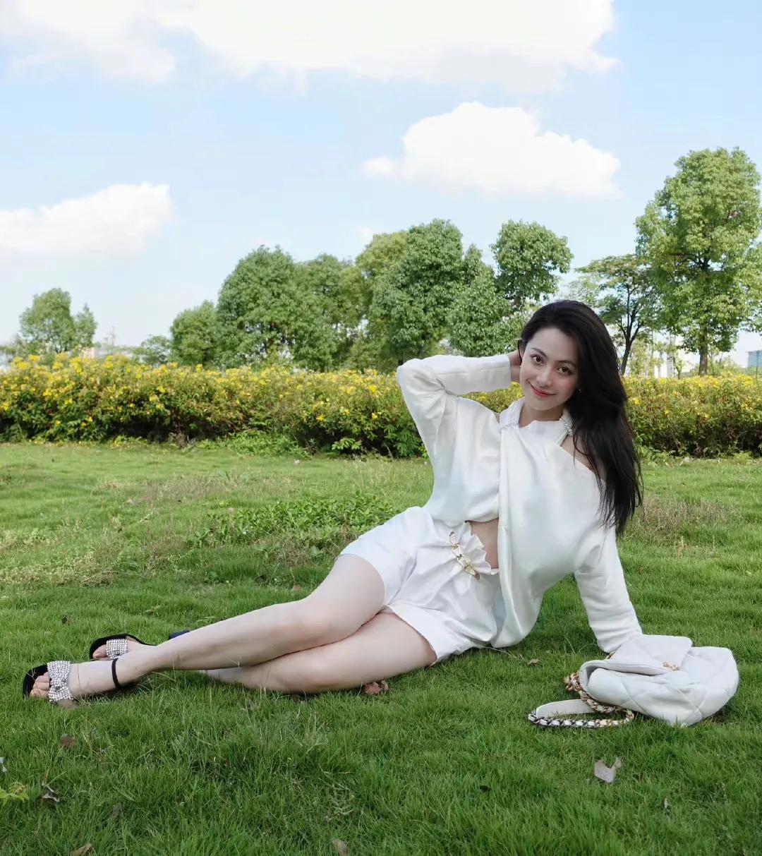 Beauty actress Bi Hui - iNEWS