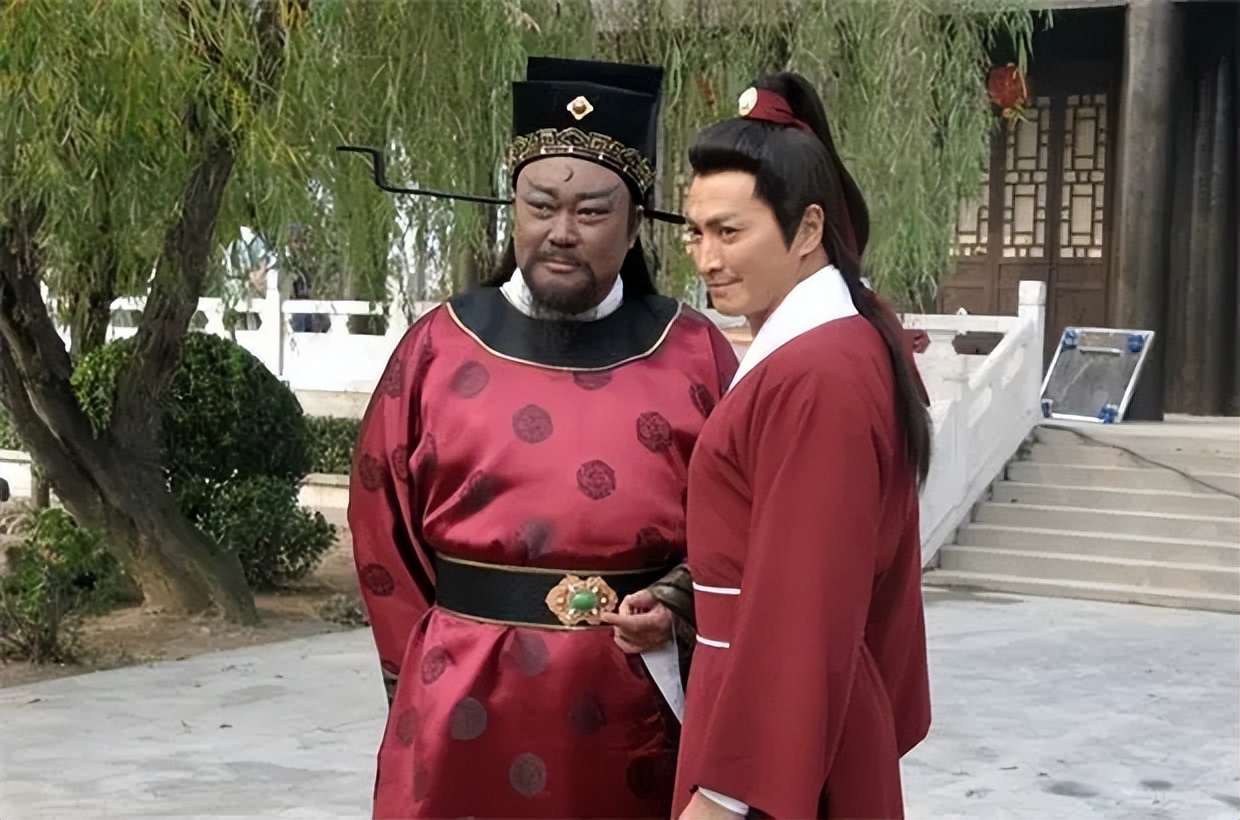 After Bao Zheng died, why did Zhan Zhao disappear mysteriously overnight? What happened before ...