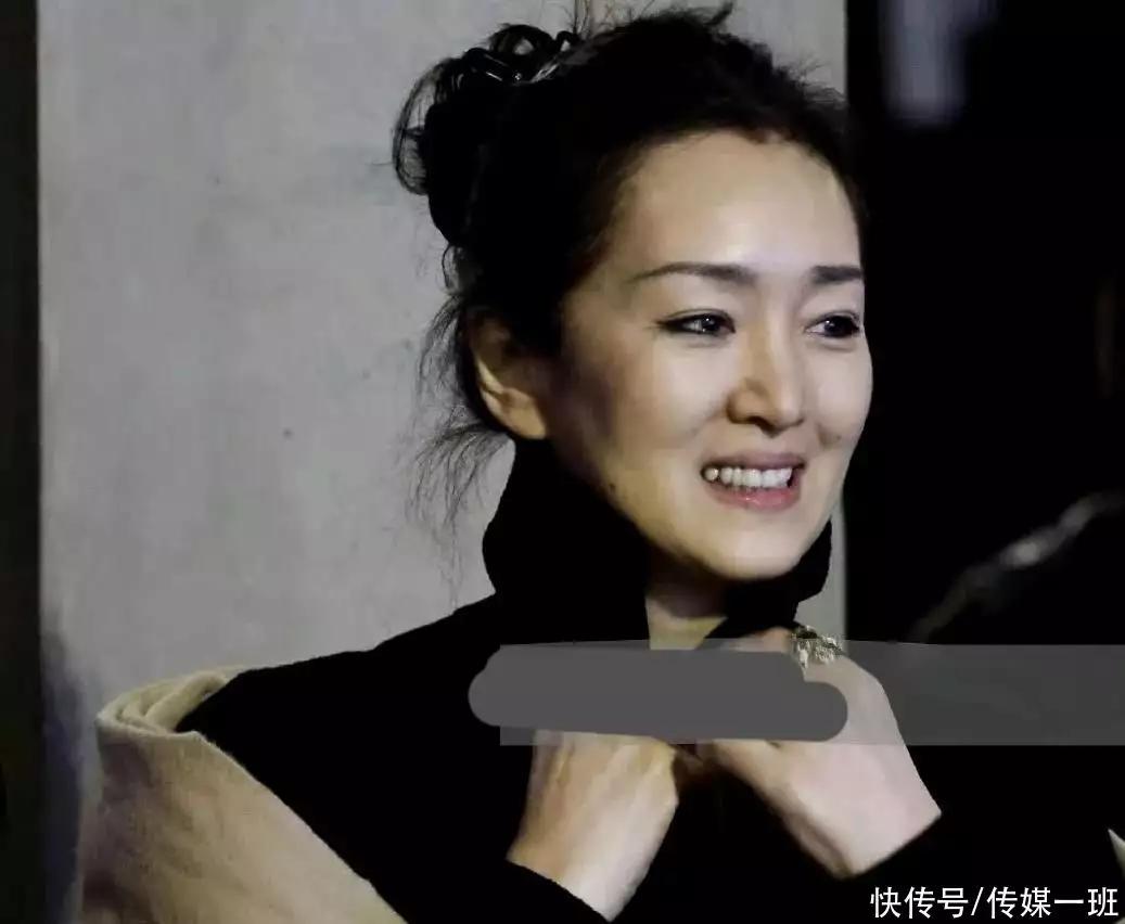 Photos of Gong Li and French President Emmanuel Macron at the same ...