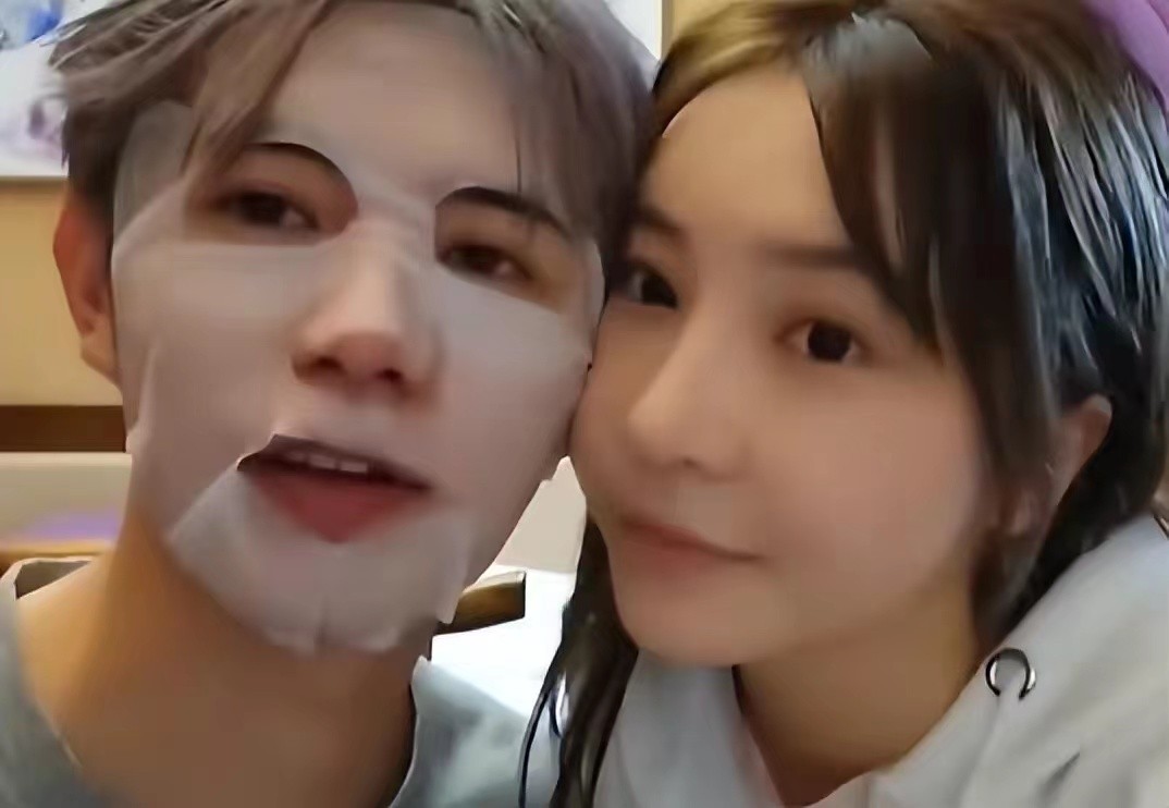 Lin Qiqi was asked about his relationship, or talked to Tong Jincheng ...