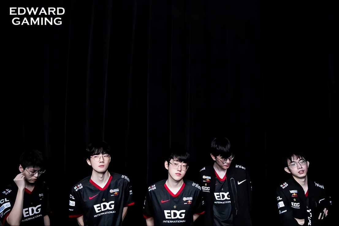 All China Class!The first LPL team to enter the World Championship - iNEWS