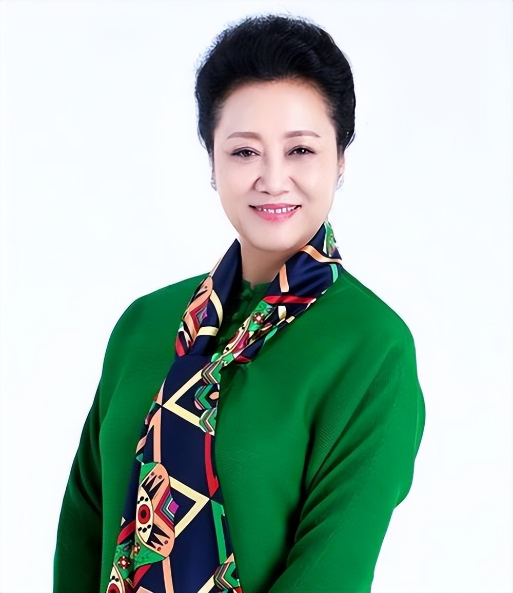 Che Xiao's mother, Wang Liyun, posted a message late at night: Good boy ...