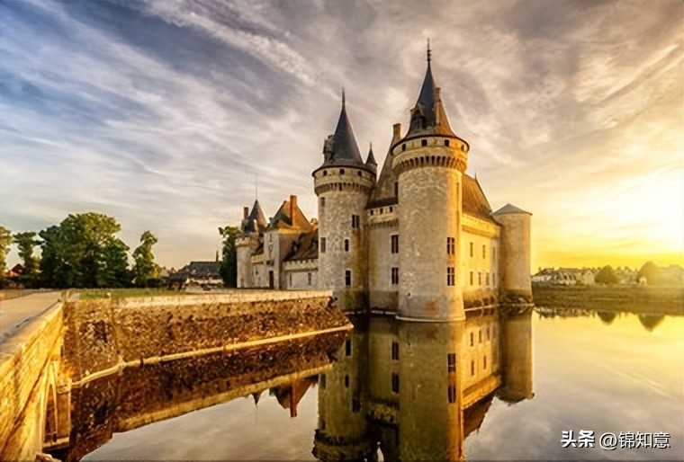 Analysis of Château d'Ucher in France - iMedia