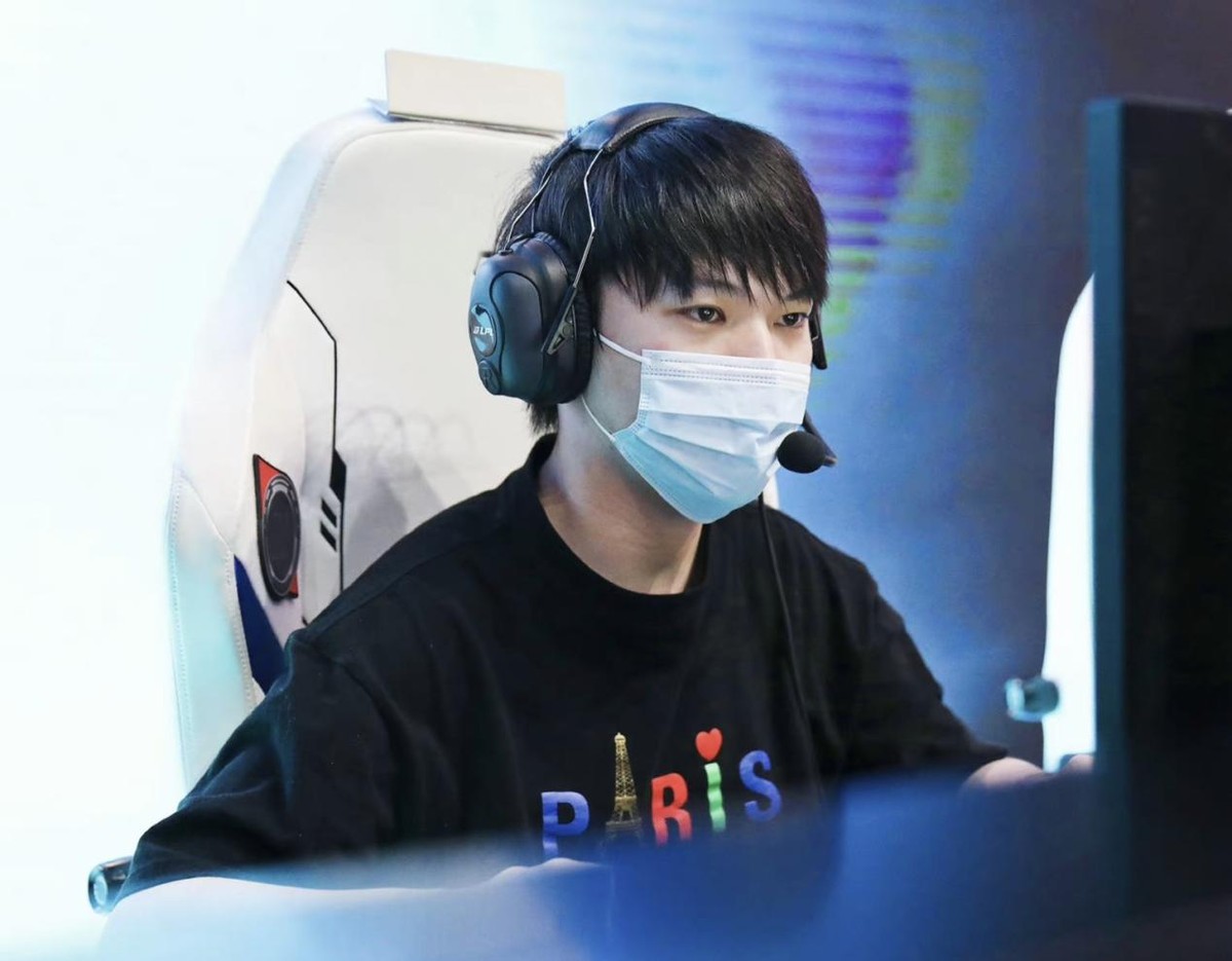 Former BLG jungler Guohao returns, Zoom eats three meals a year, and ...