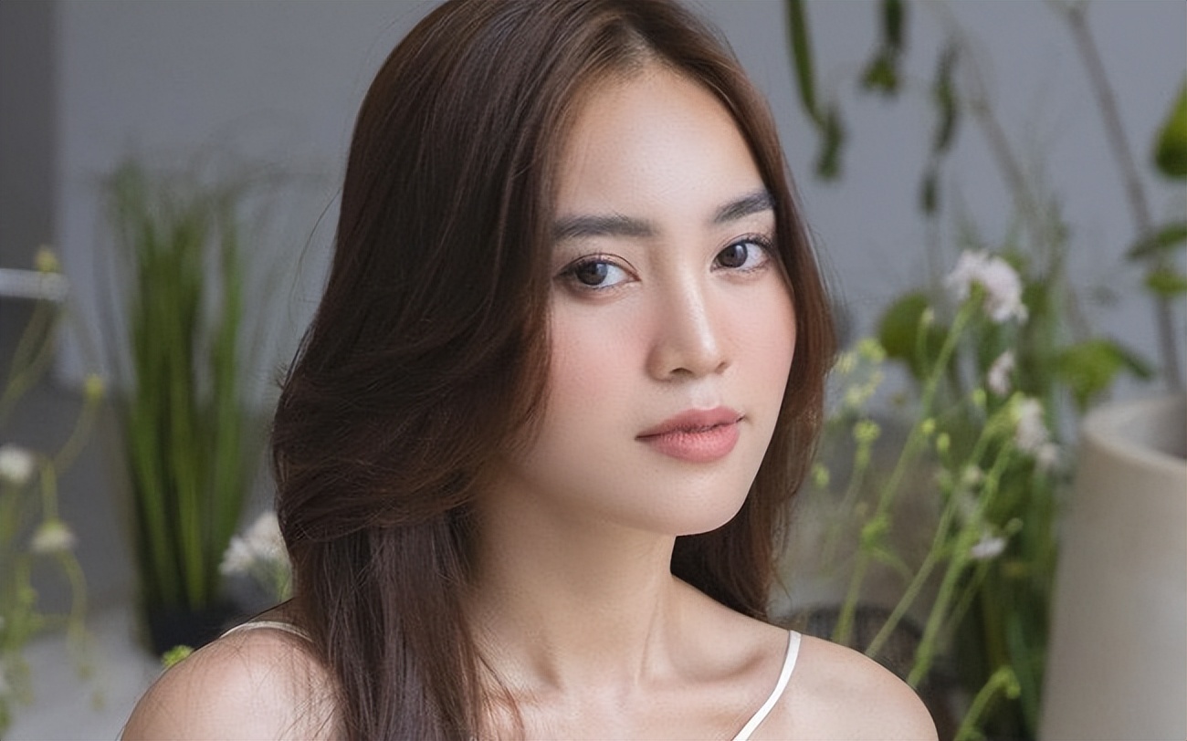 Miss Korea Kim Sa-rang keeps her skin smooth thanks to her face-washing ...