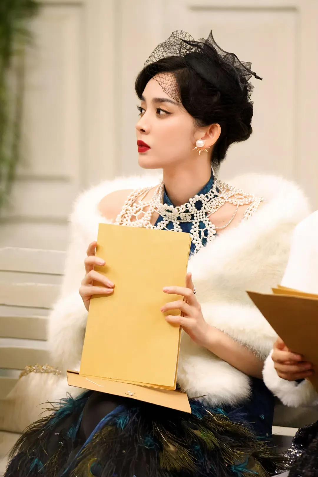 Guli Nazha explores the style of a retro celebrity, sister Nazha is so ...