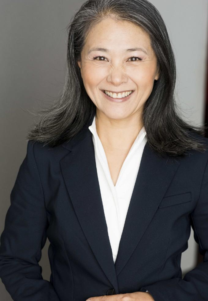 Well-known Hong Kong stars come back with a big change in their gray ...