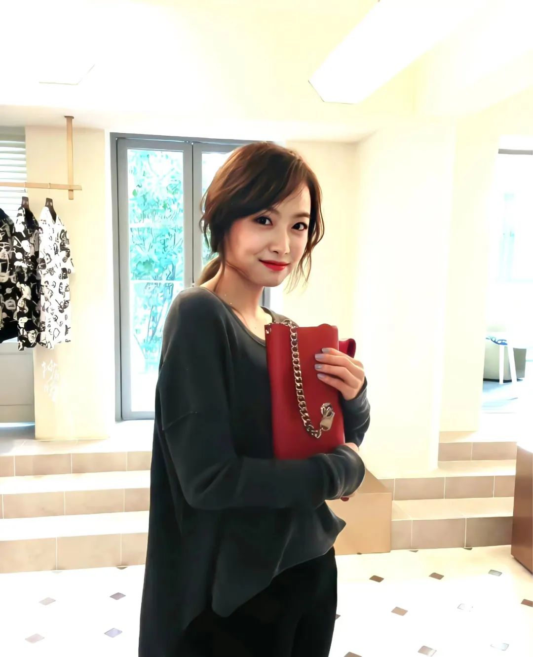 Song Yi Bai Jingting, Gong Junyi and Qian Xi - iMedia