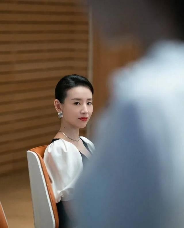 Dong Jie, the actor who plays Zeng Cheng in Half-Raw Men and Women, said: "Half-Raw" self can ...