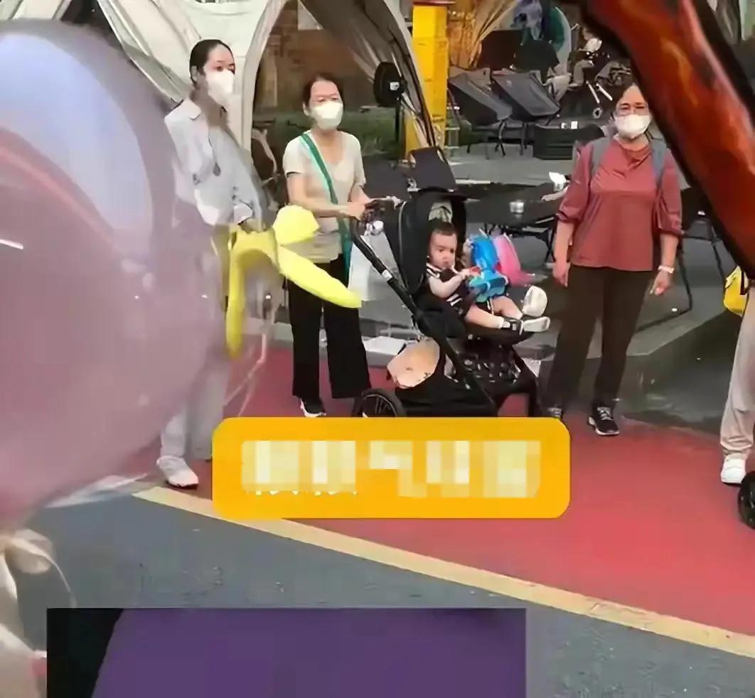 Guo Biting's recent photos are exposed! The son looks very much like ...