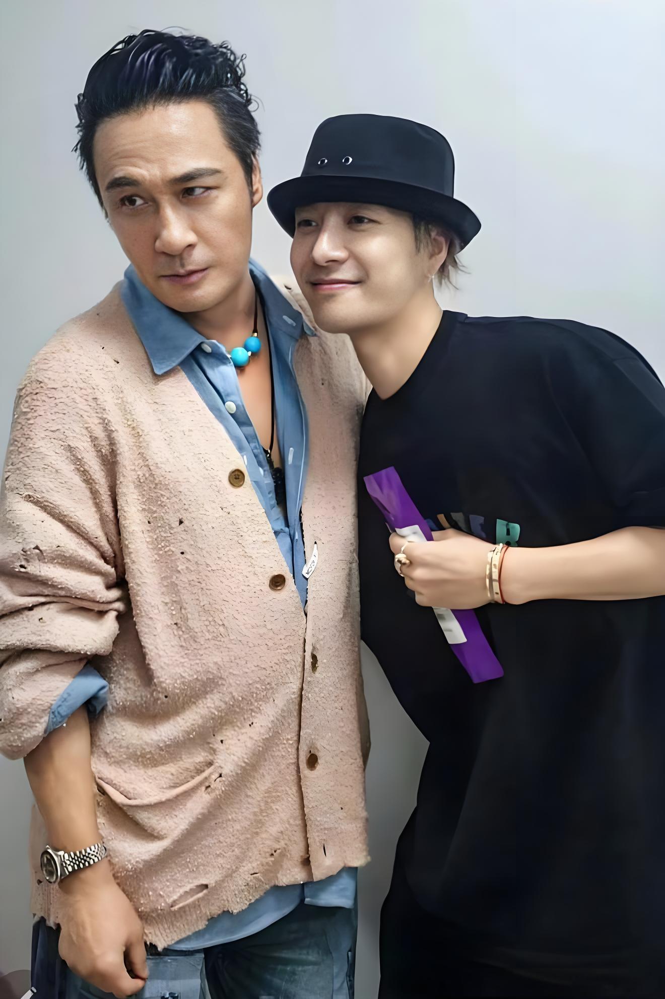 Wu Zhenyu, Feynman and Wang Jiaer, this scene is so joyful! Feynman: Heredity? It doesn't exist ...