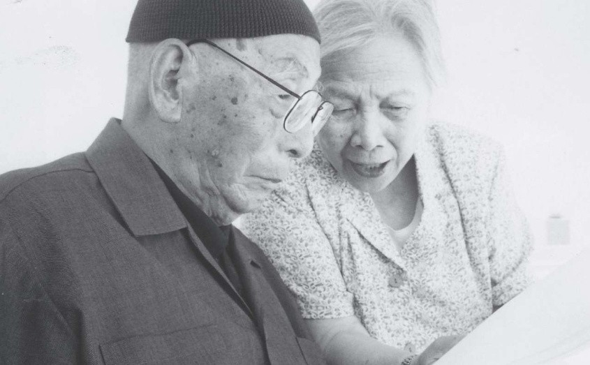 Zhang Xuesi's wife, Xie Xueping, met 100-year-old Zhang Xueliang for ...