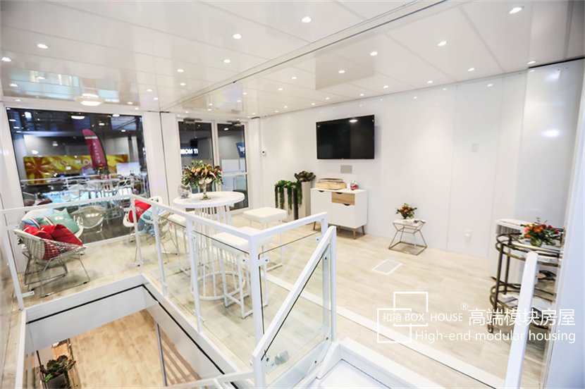 Small container reception center - the layout is just right - iNEWS