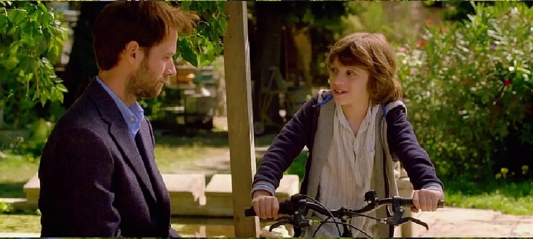 Beautiful and pure, warm and humorous in the idyllic scenery of the ...
