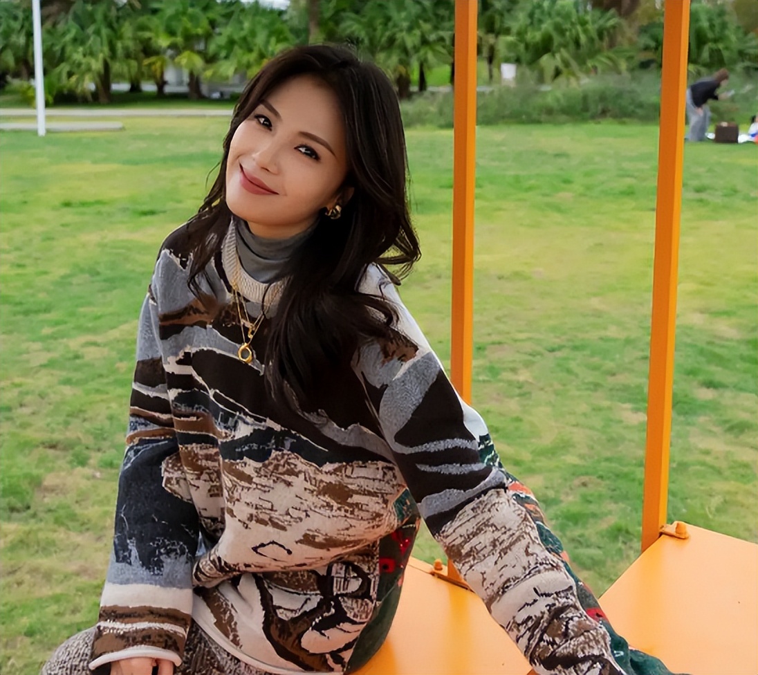 He lived with Liu Tao for 4 years and is still single. Liu Tao: He is a ...